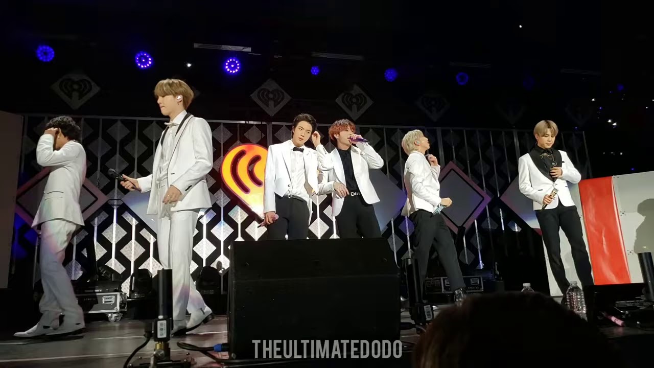 [BANGTAN BOMB] BTS live in HEART RADIO make it Rigth - YouTube