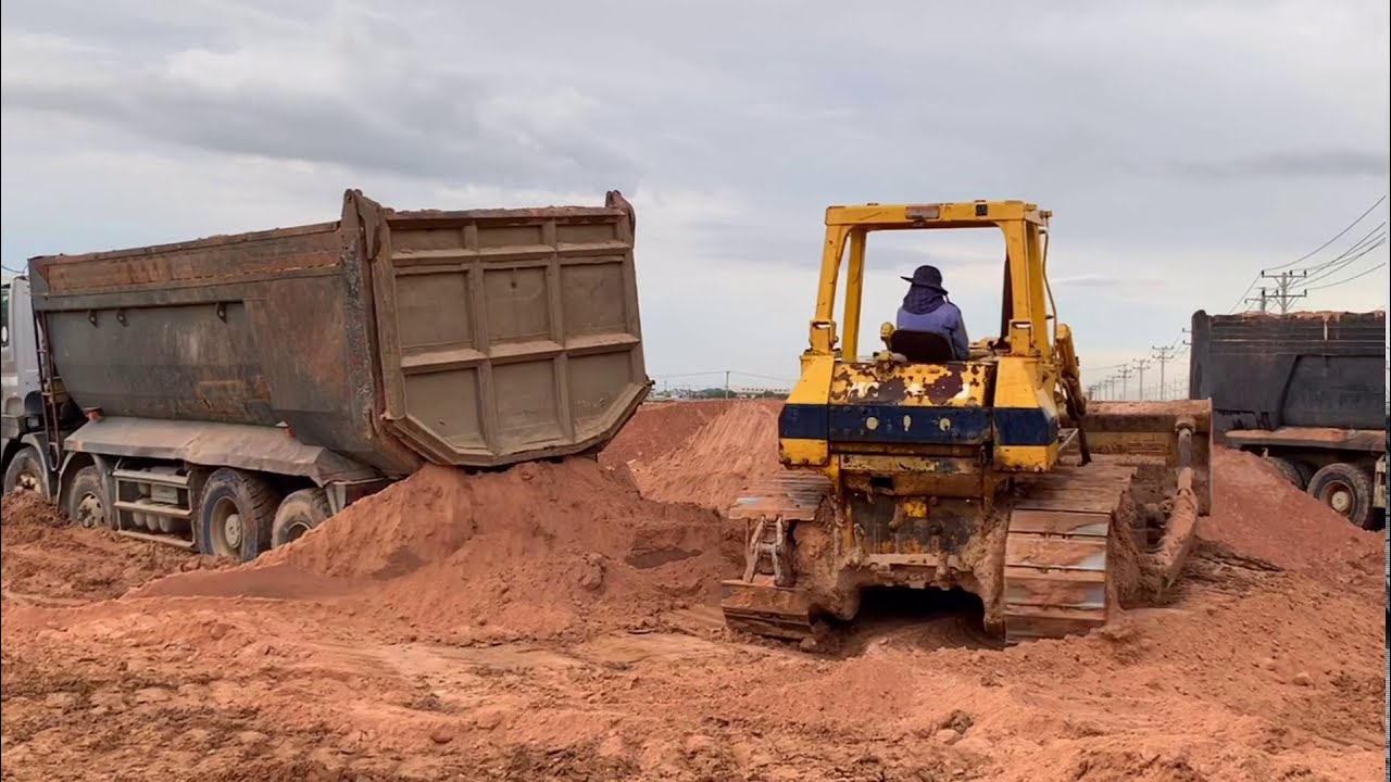 Disturbed Bad Mud Spread Fails Overload Dump Truck Bulldozer Pushups ...