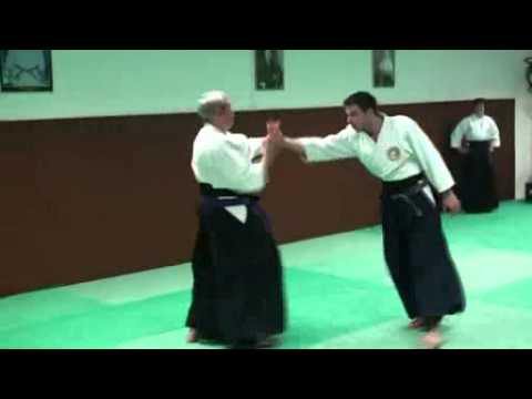 Jujitsu traditionnel - Méthode Wa-Jutsu - Technique à mains nues - YouTube