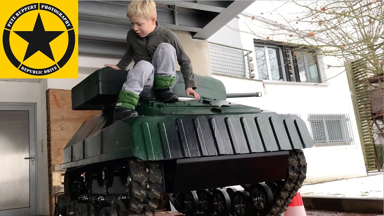 TANK for Children SCORPION Mk3 Little Hero JACK unwrapping 1st hands on ...