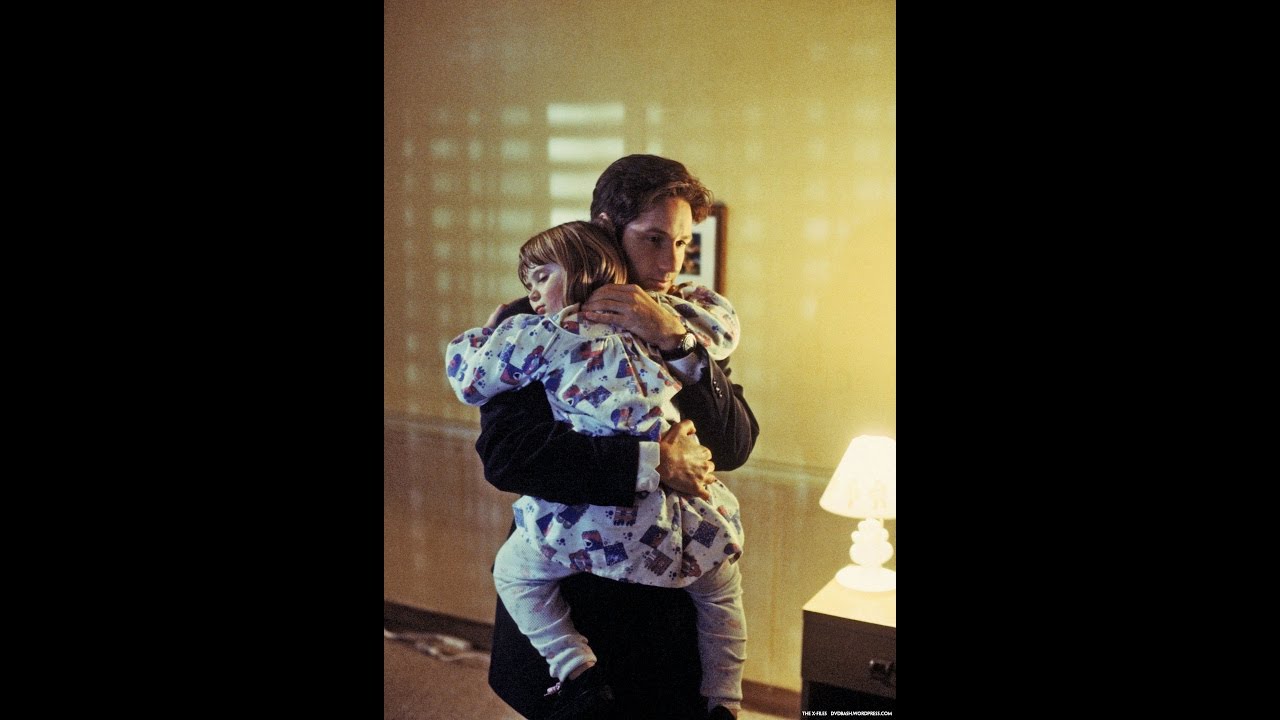 Mark Snow - Little Box of Sand (The X-Files: Emily - 05X07) - YouTube