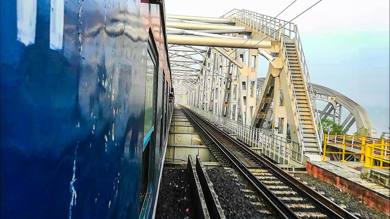 DEMU : Sealdah - Jangipur Road DEMU crossing Sampreeti Setu - New ...