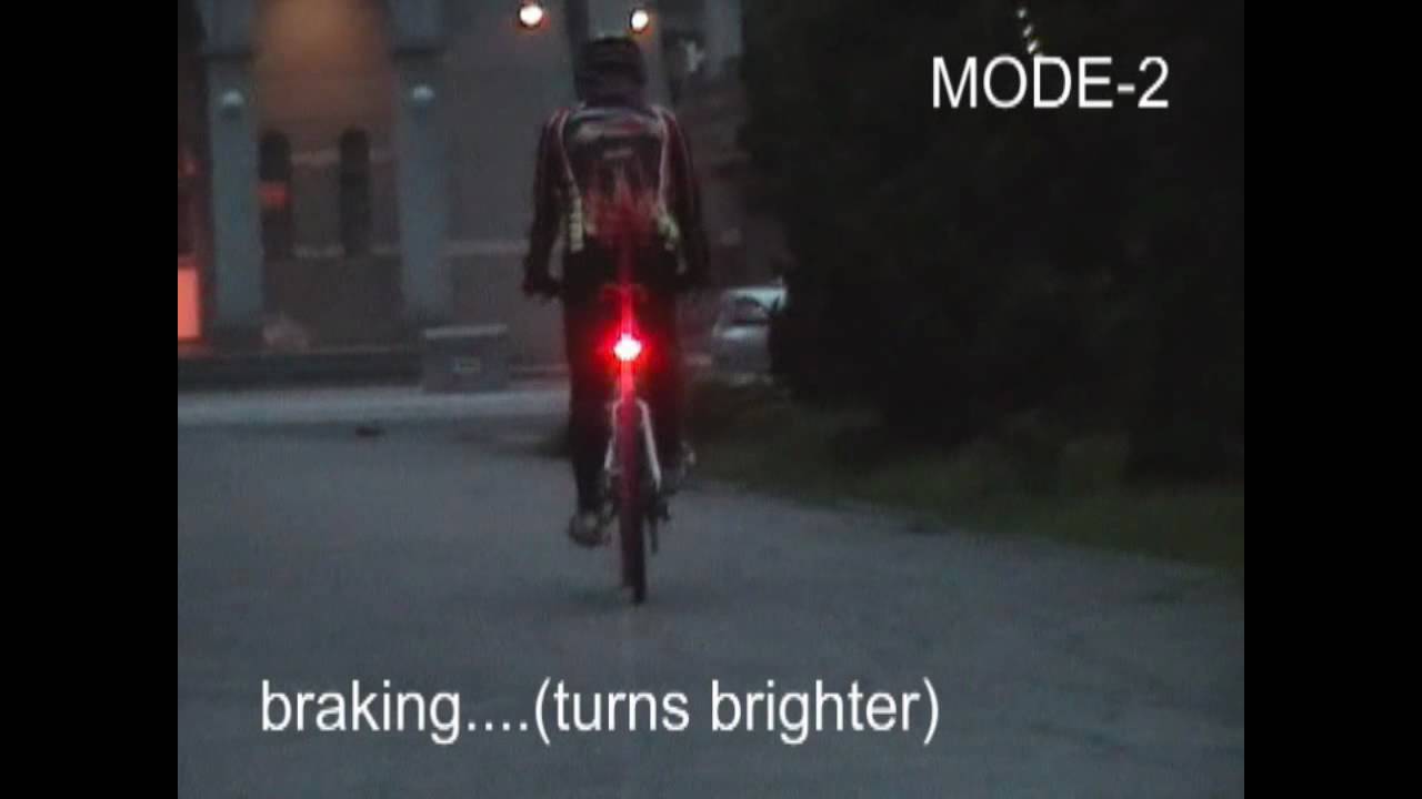 maxxon wireless brake tail light for bikes - night time mode - YouTube