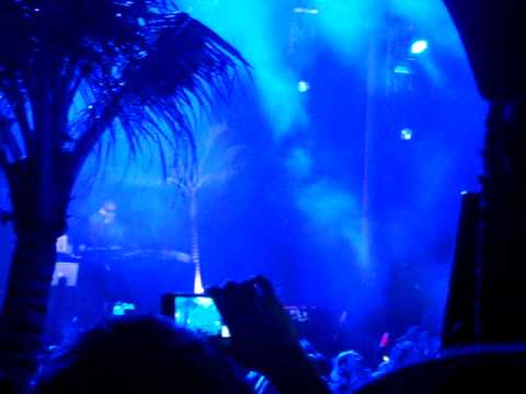 Far East Movement Free Wired Tour - DJ Virman spinning - YouTube