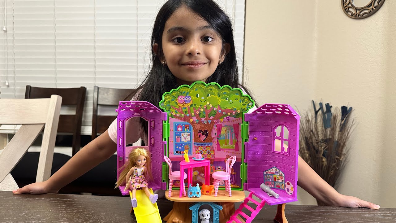 My sister unboxing Chelsea Treehouse! (Amazing)😁 - YouTube