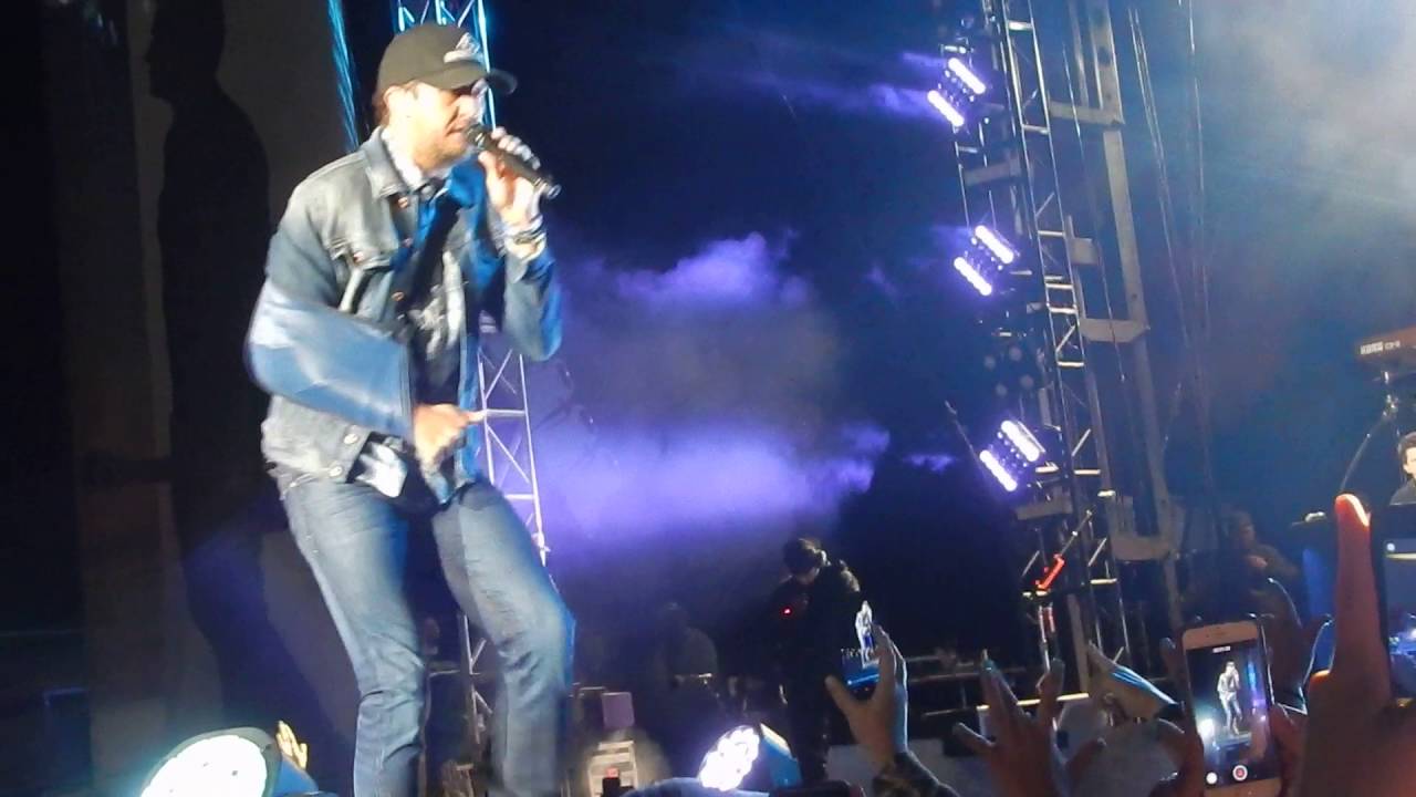 Luke Bryan - Intro/Rain Is A Good Thing - Farm Tour 2016 - Monroeville ...