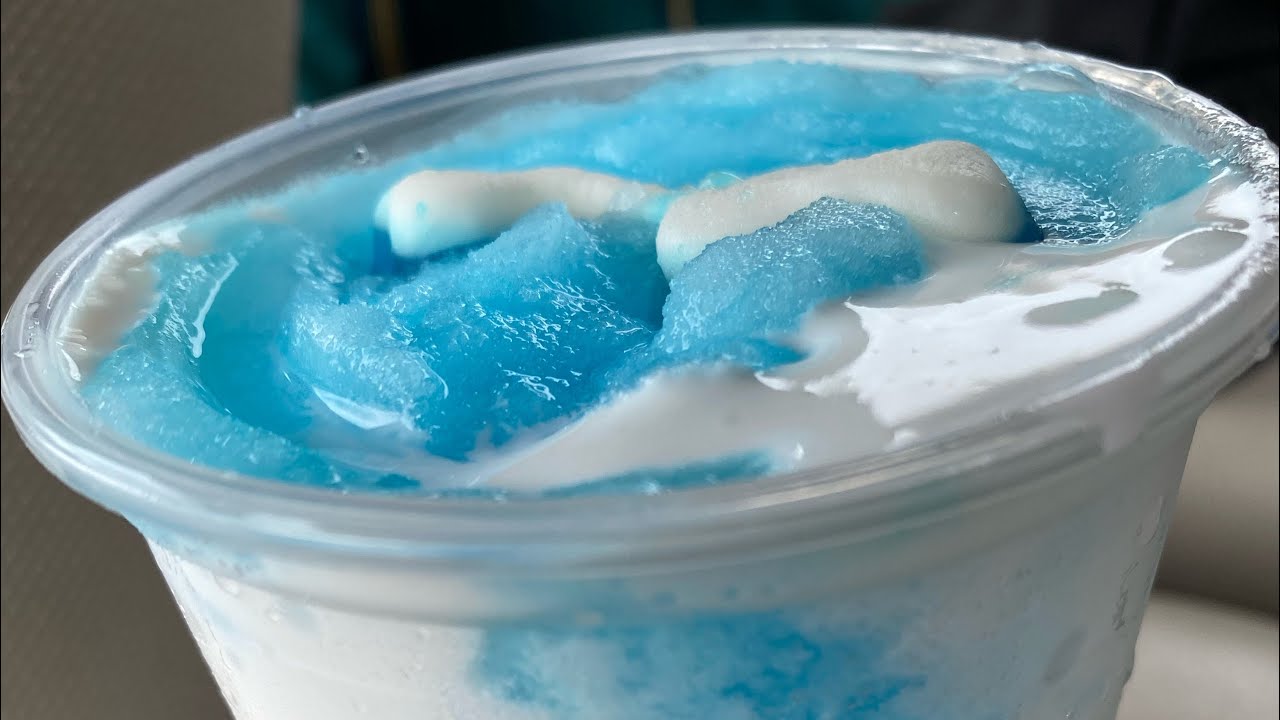 Rally’s Big Surf Slushie Review - YouTube
