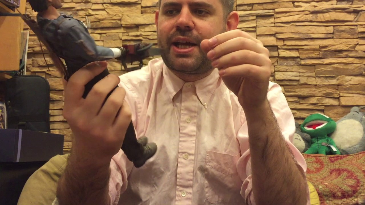 Sideshow Collectible's Evil Dead 2 Ash WIlliams Unboxing - YouTube