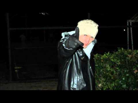 PaNXeR78 ♫ Hüzünlü Bir Şarkı Oldun Dilimde ♫ ( Süper Çok Fena Melankolik Rap )