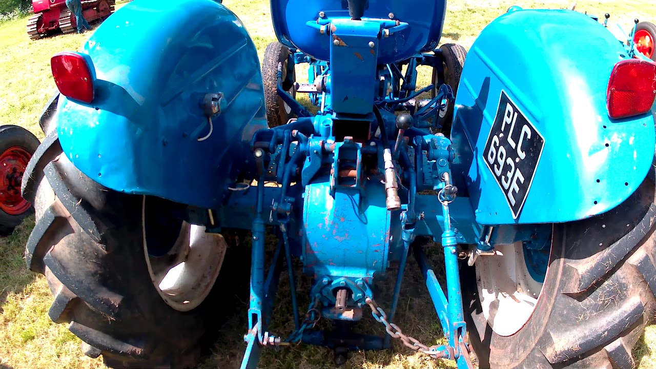 1967 Ford 3000 2.9 Litre 3-Cyl Diesel Tractor (47HP) - YouTube