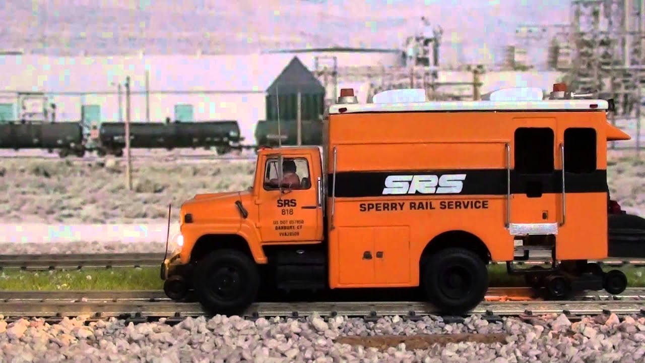 HO DCC - Sperry Rail Service, Camion Ford - YouTube
