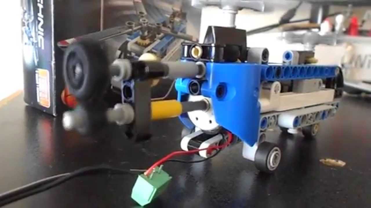 Lego Technic 42020 Motorized Twin Rotor Helicopter - YouTube