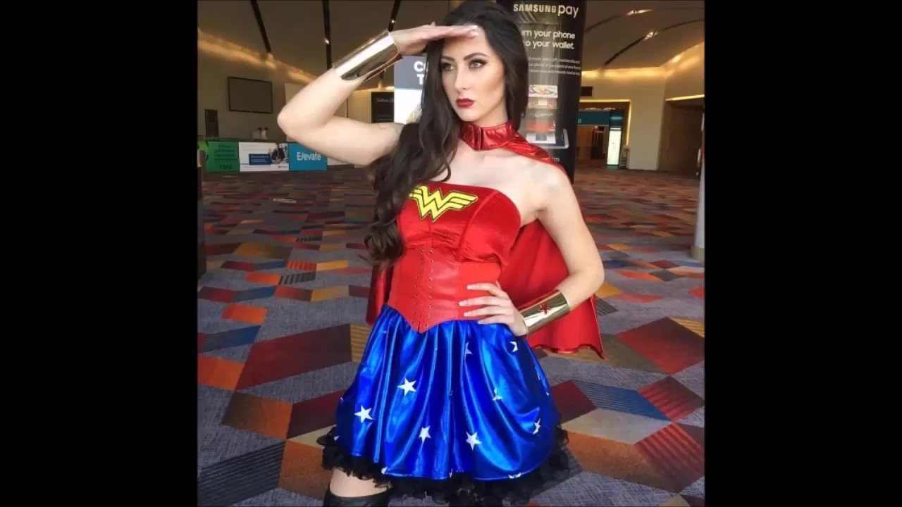 Jessica Trollinger is back with sexyness - YouTube