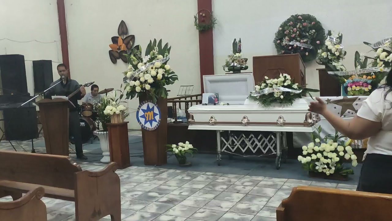 🎄VLOGMAS 3/4🎄 así es un servicio funeral Cristiano - YouTube