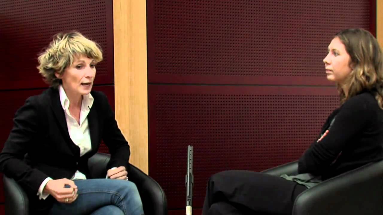 Pascale AUGER's video Interview on the book "Manager des situations ...