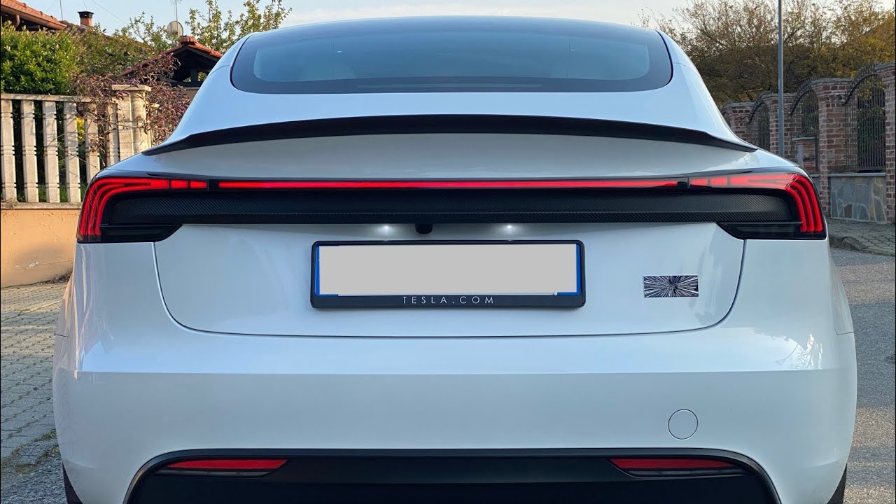 2025 TESLA MODEL 3 PERFORMANCE REAR LIGHT MODS - YouTube