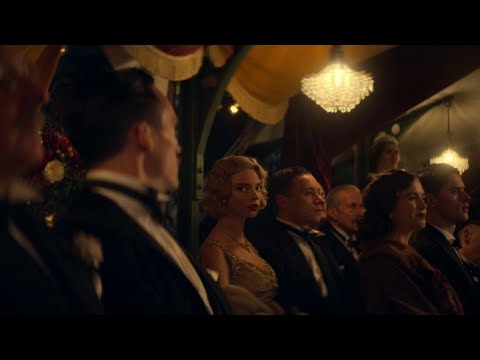 La mirada misteriosa de Gina y Mosley | Aberama le pide matrimonio a ...