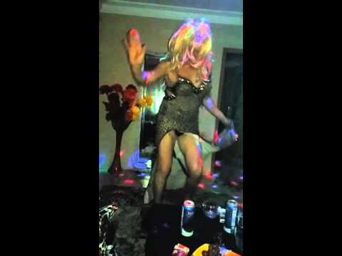 izmit travesti oryantal