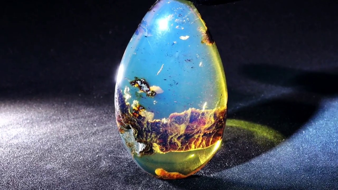 Die Rarität, blauer Bernstein Blue Amber Berlin #11 - YouTube