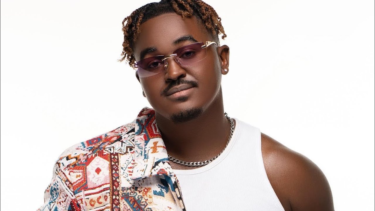 Ben Luke performing Live senior class event something crazy went wrong ...