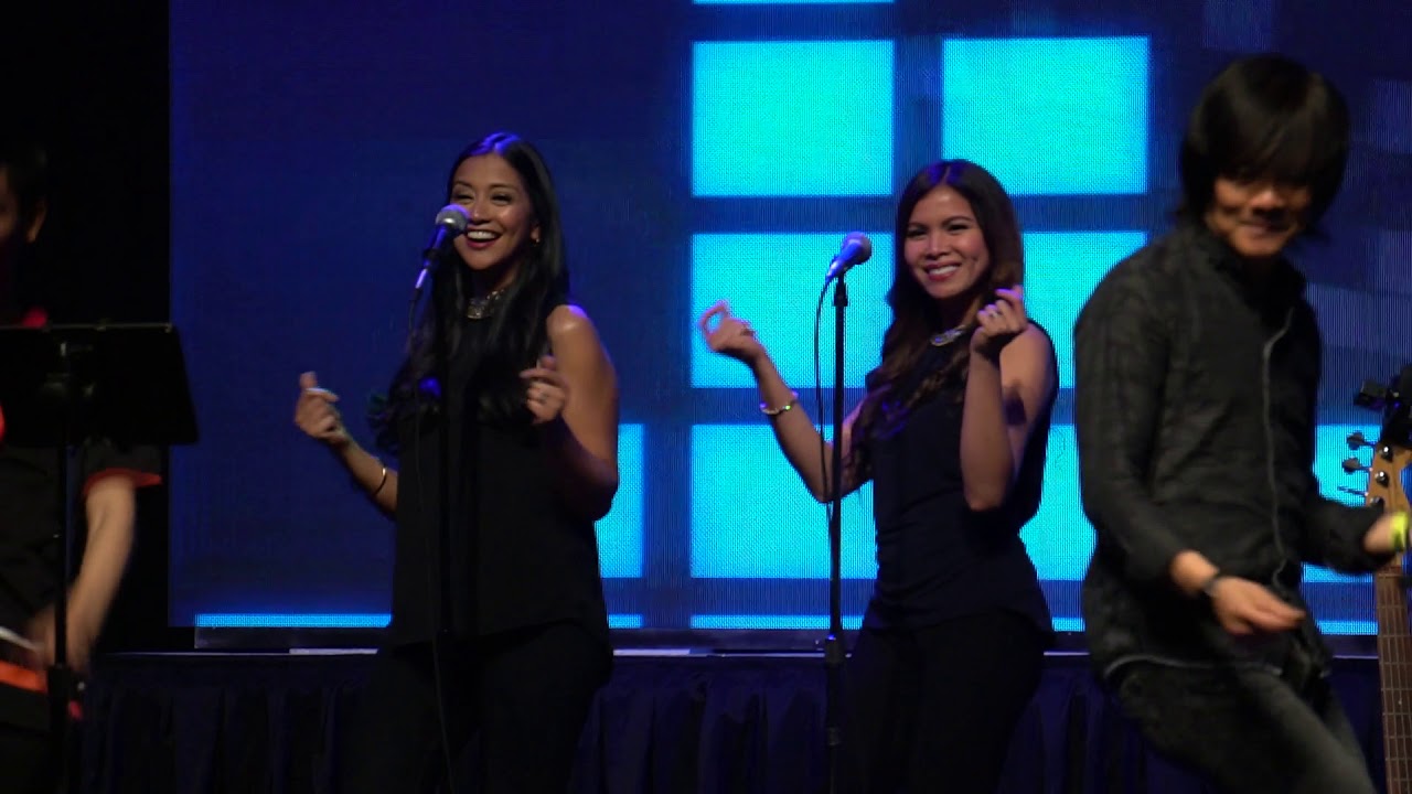 JONATHAN BUENCAMINO OF INTROVOYS PERFORMING AT MORISSETTE & INTROVOYS ...