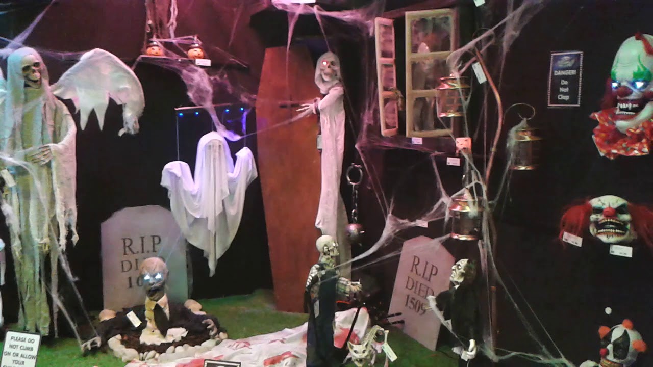 The Range, Rochdale. Halloween display 2017 - YouTube