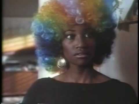 Ted & Venus : Pamella D'Pella starring as Gloria - YouTube