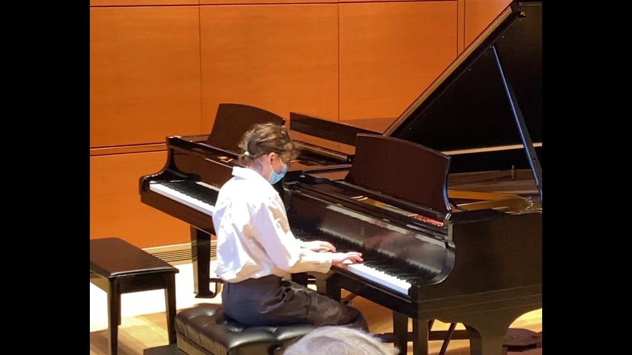 Lily Barton Bach French Suite recital spring 2022 - YouTube