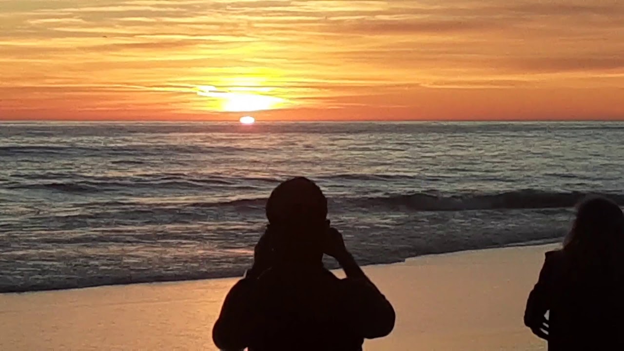 the final sunset of 2019 - YouTube