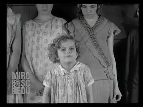 Five years old Baby Alice Mae Raetz sings "Walking My Baby Back Home ...