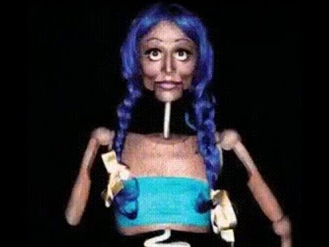 Шокирующий прикол Девушка красавица превращается в скелет, прикольный шок чисто макияж