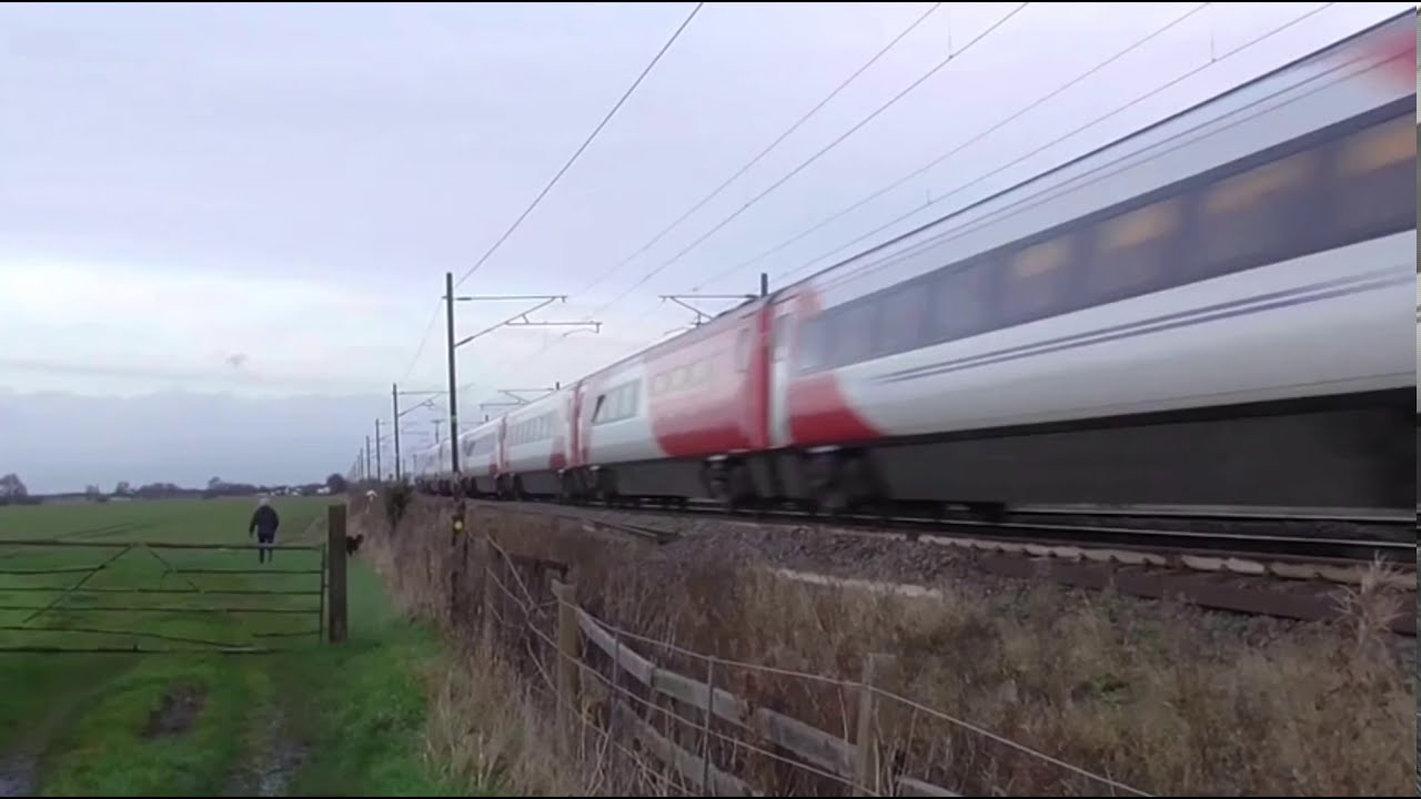 ECML Fenwick Level Crossing - YouTube