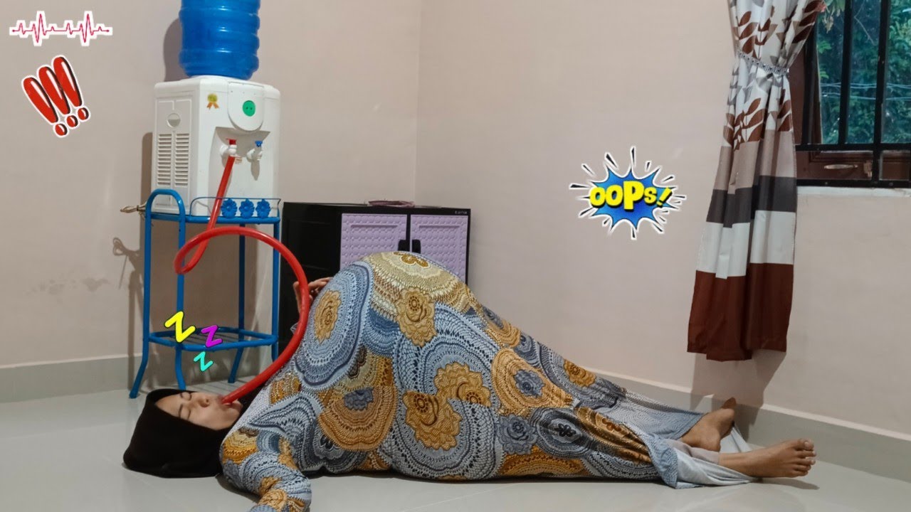drama💕😂aneh mama tidur ngelindur berjalan minum air dispenser perutnya ...
