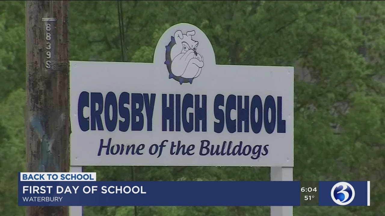 VIDEO: Waterbury students head back to class - YouTube