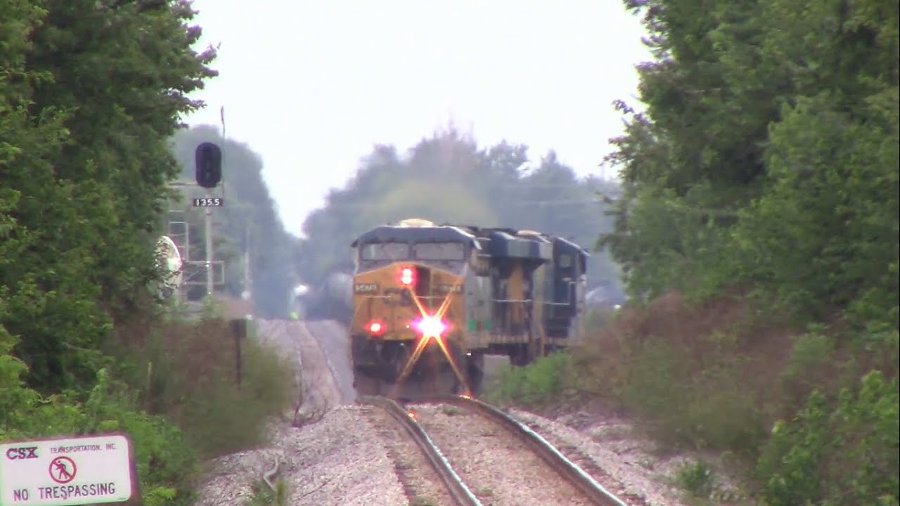 CSX B796 (CSX 5479, CSX 5409, CSX 237) Pulling off the Linden Siding ...