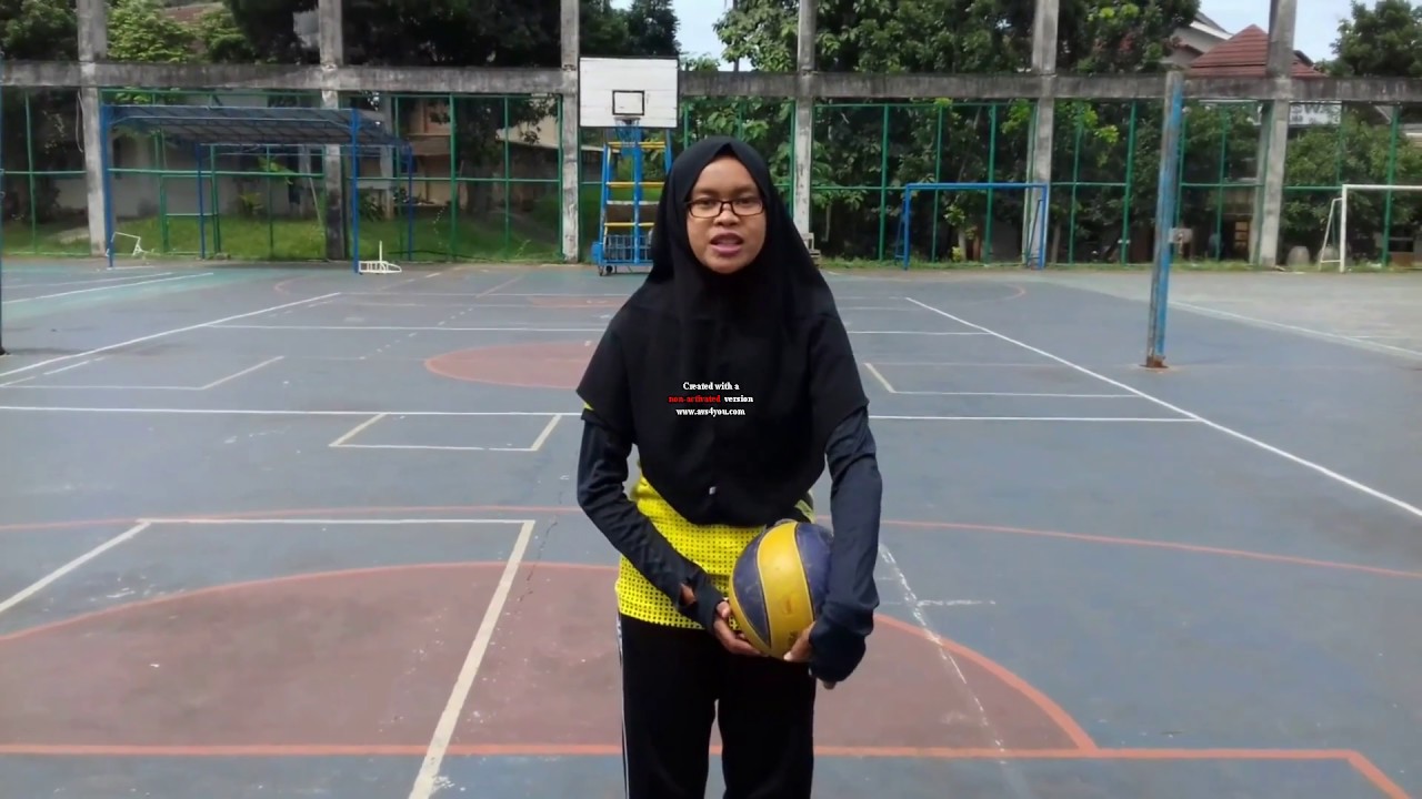 Tutorial underhand passing in volley ball - YouTube