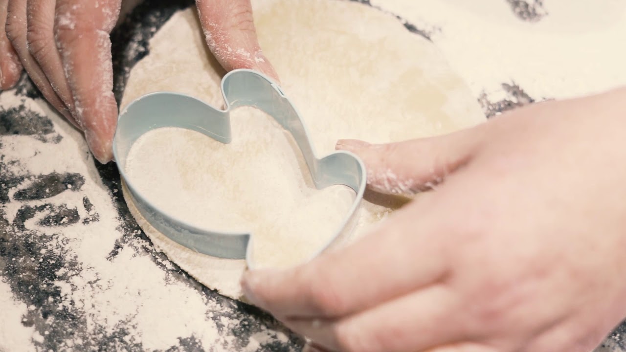 Making Cookies - YouTube