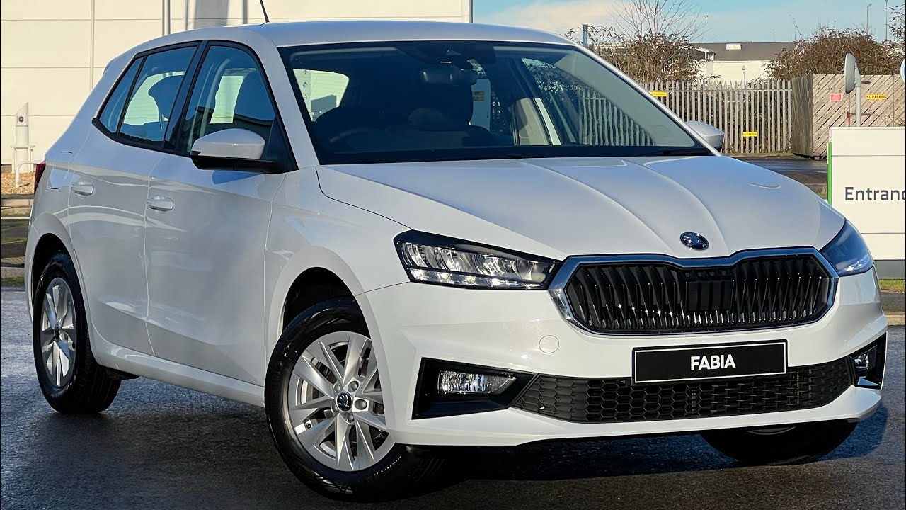 Brand New Skoda Fabia 1.0TSI SE Comfort Moon White Metallic - YouTube
