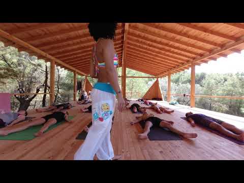 Kabak Koyu'nda Güçlendirici Yoga / Open Class