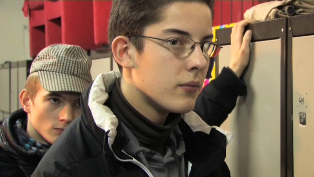 2. Harcèlement scolaire : Le racket (Projet : "Agis contre les rapports ...