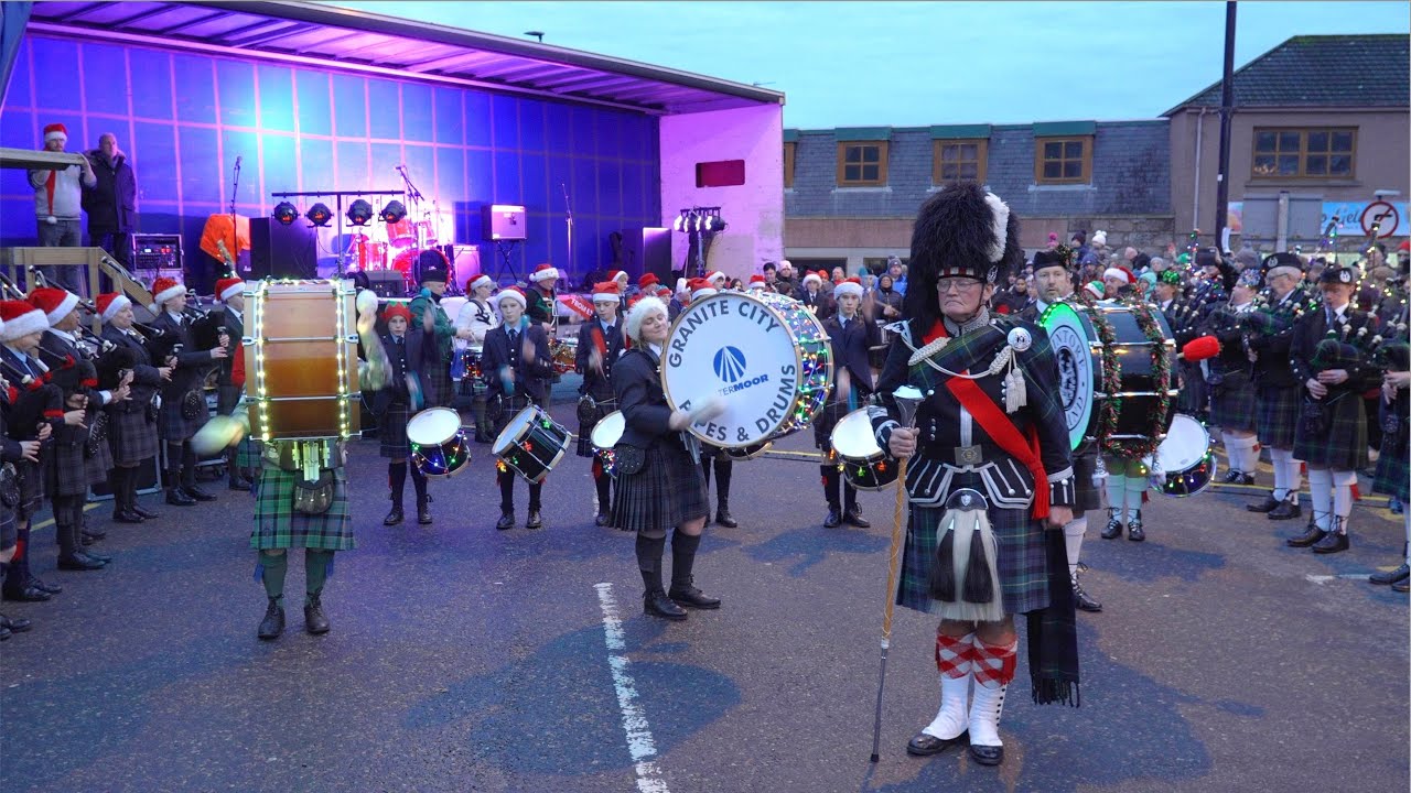 Festive Pipe Bands playing Green Hills during 2023 Inverurie Big Switch ...