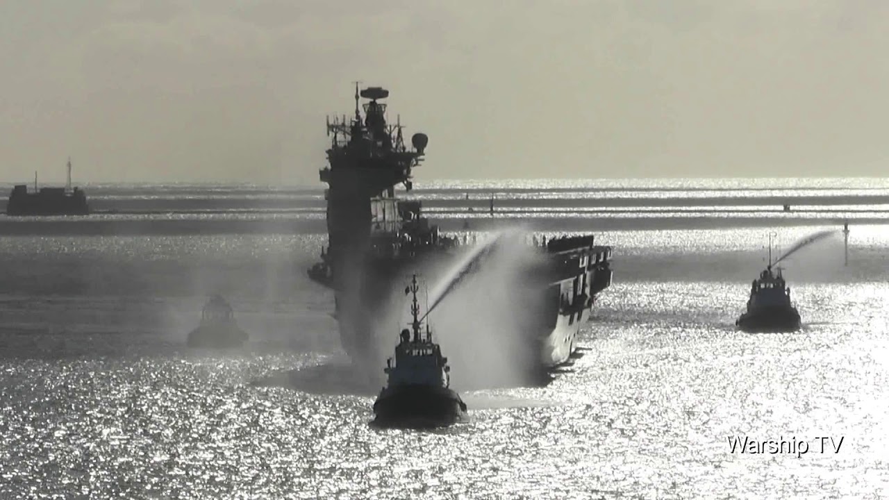 FAREWELL HMS OCEAN - HMS OCEAN L12 ENTERS DEVONPORT FOR THE FINAL TIME ...
