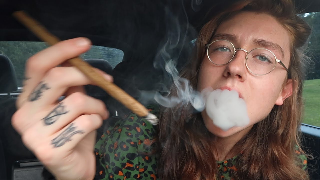 extendo blunt hotbox + Q&A for 200k subs - YouTube