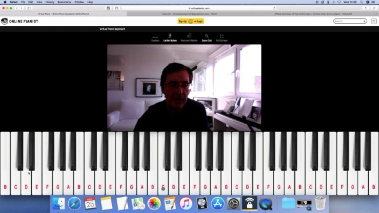 Keyboard Lesson 1: How To Find The Note 'C' - YouTube