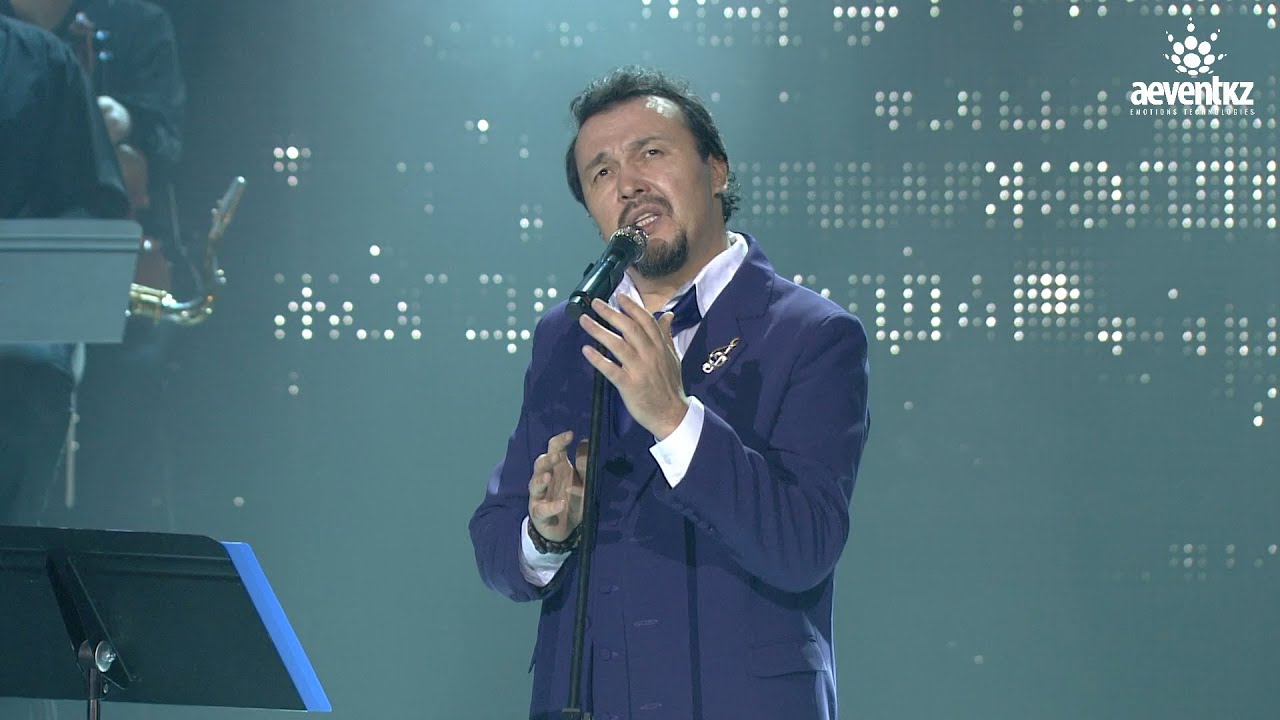 Жұбаныш Жексенұлы & JAJA Band - Махаббат елі | LIVE Астана 2023 - YouTube