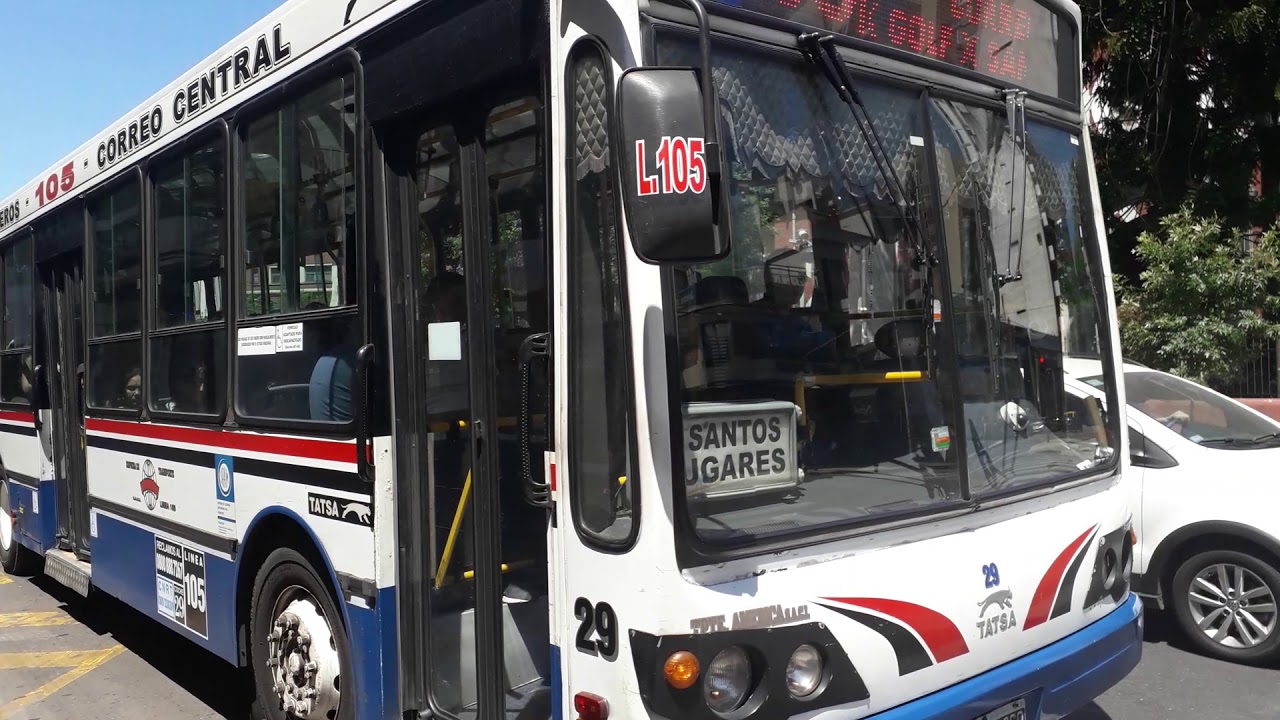 Línea 105 PUMA D12 en avenida Ángel Gallardo - YouTube