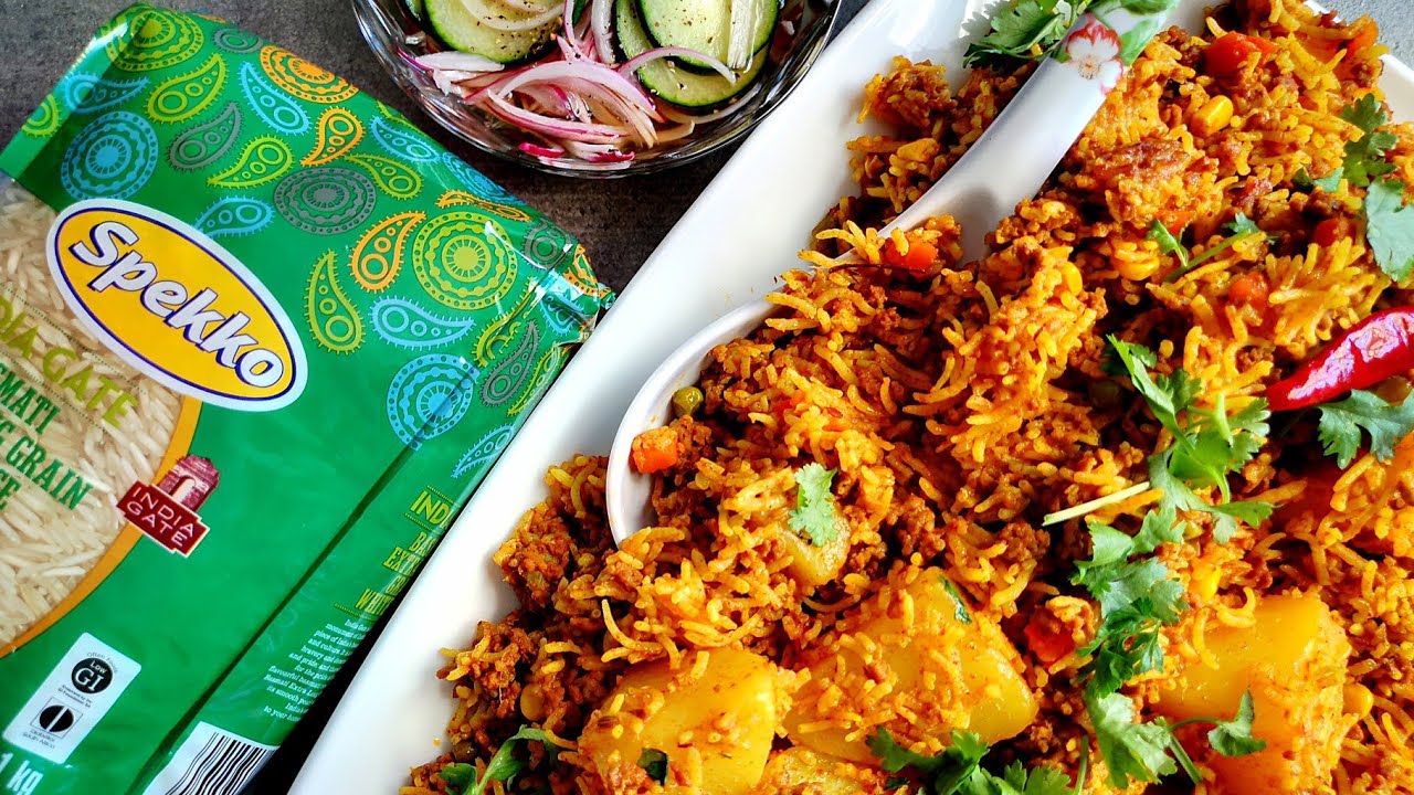 Beef Mince Ahkni with Slaai - YouTube