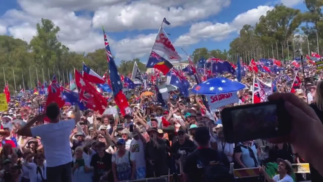 Can we trust the AFP commissioner when he can't even calculate a crowd ...