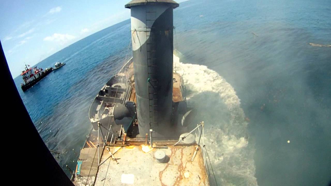 CROWS NEST SINK CAM AFT SINKING - YouTube
