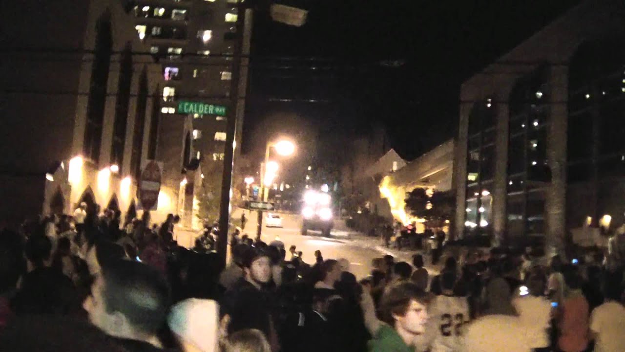 PENN STATE RIOT - BULLDOZER SEPERATES PPL - YouTube
